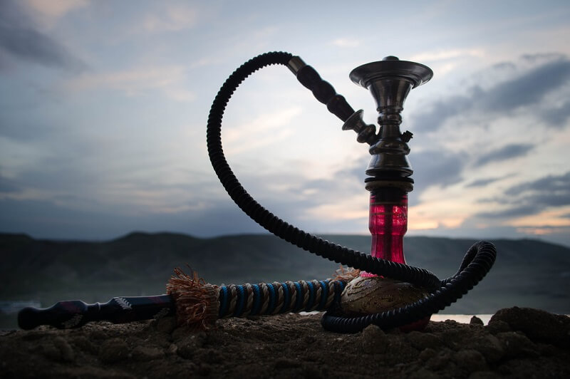 How to light a hookah in the open air
